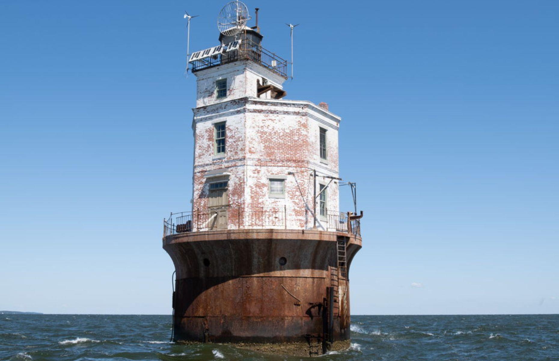 Ultimate Fixer-Uppers For Sale In America, Across The World