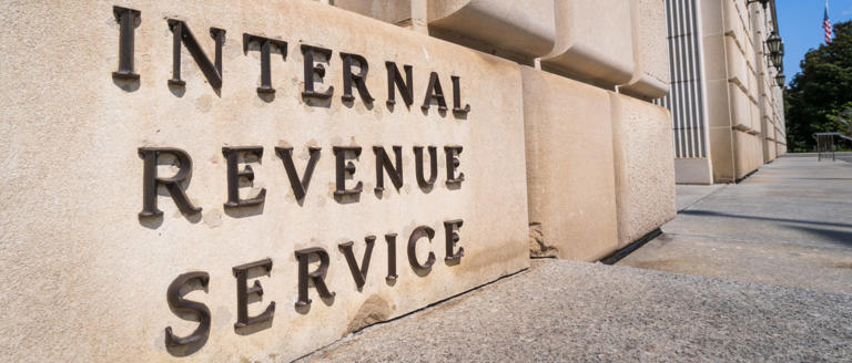 EXCLUSIVE: IRS Official Involved In Obama-Era Tea Party Scandal Quietly ...
