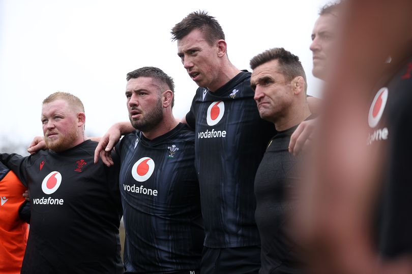 Tonight's rugby news as four Welsh legends thrown into Lions mix and ...