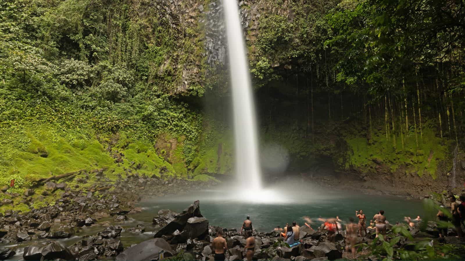 15 U.S. Waterfall Destinations That Only the Locals Know About