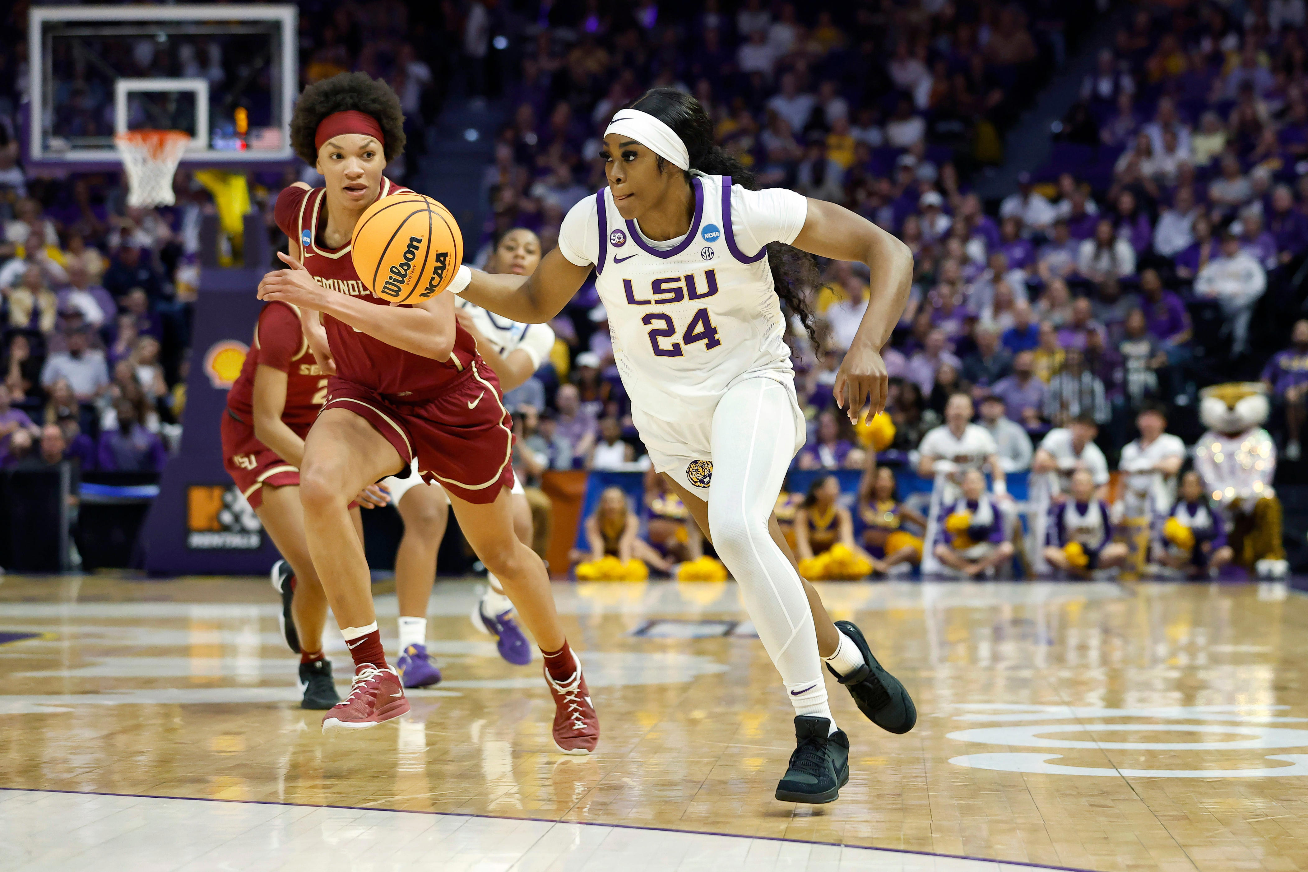 Betting lines, odds, prediction for LSU women's basketball in Sweet Sixteen
