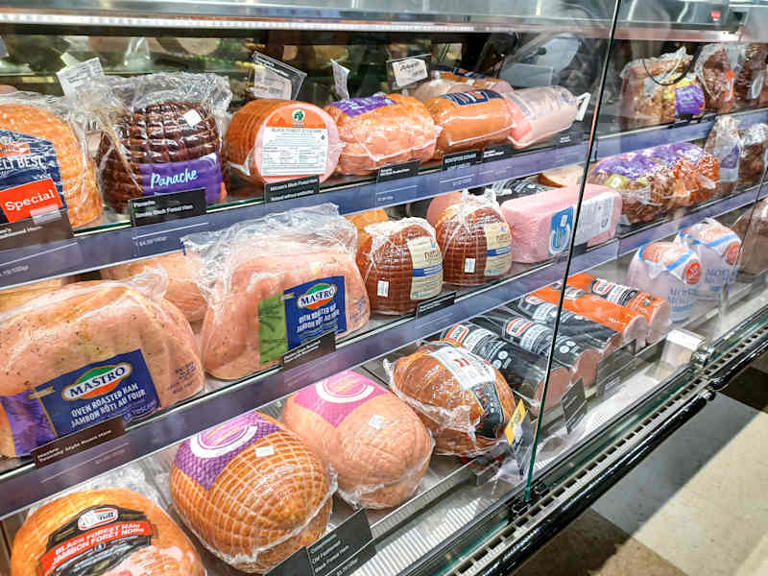 I Used to Work at a Grocery Store Deli Counter - Here's What All ...