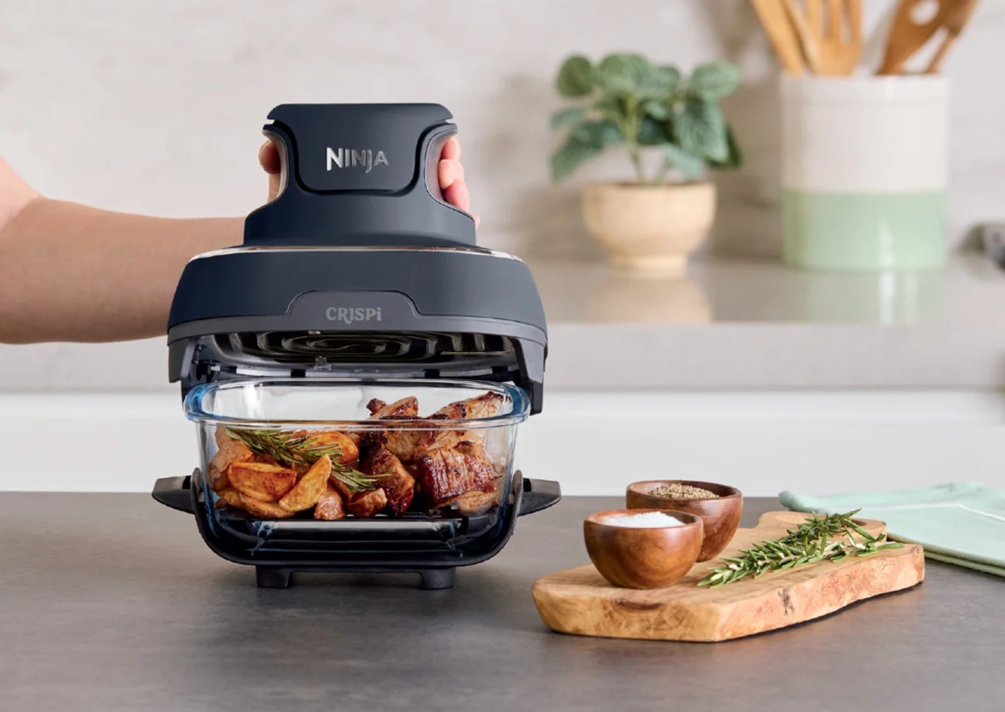 4 Reasons I Switched to a Glass-Bowl Air Fryer