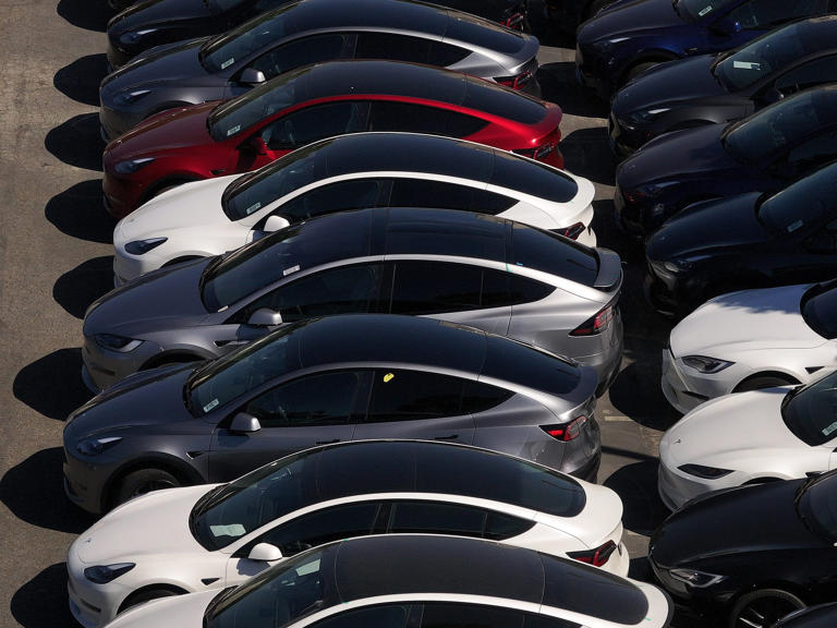 Tesla owners are offloading their cars in droves