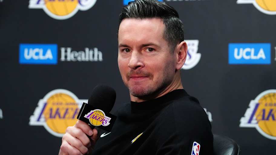 Lakers Cut Ties With Struggling Veteran to Promote Rising Stud Before ...