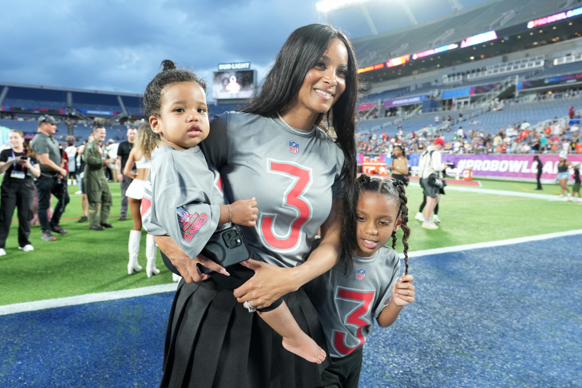 Russell Wilson's Wife Ciara Catches Attention for Her Appearance in New ...