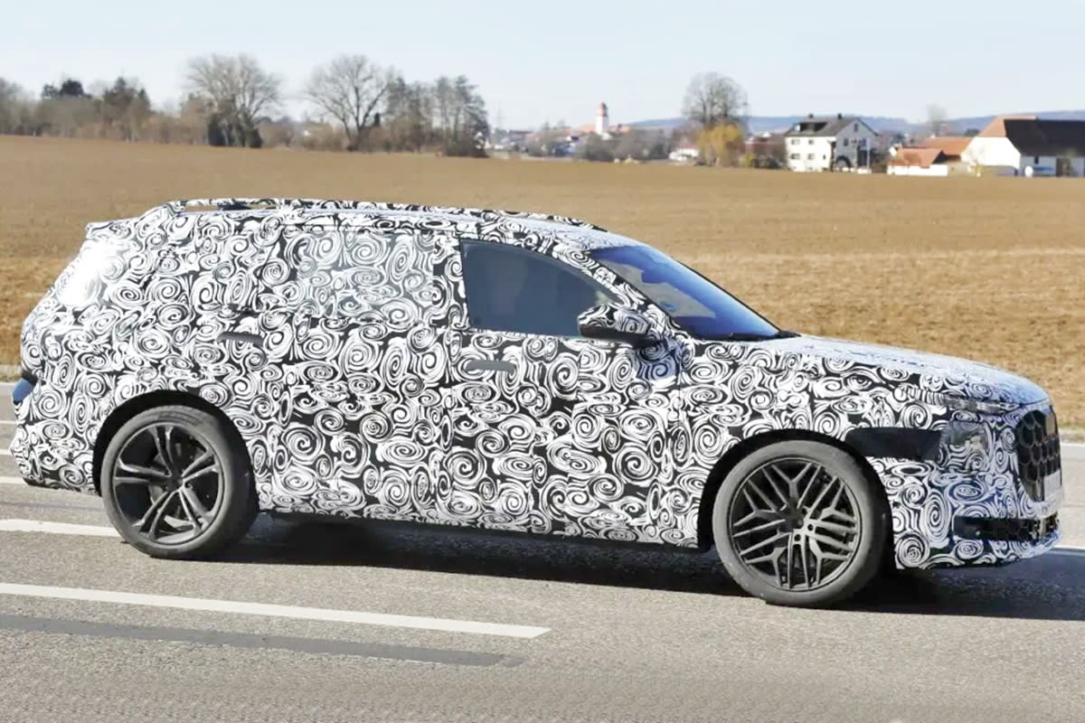 Audi’s New Beast? SQ9 Spotted in the Wild, Fans Dream of RSQ9