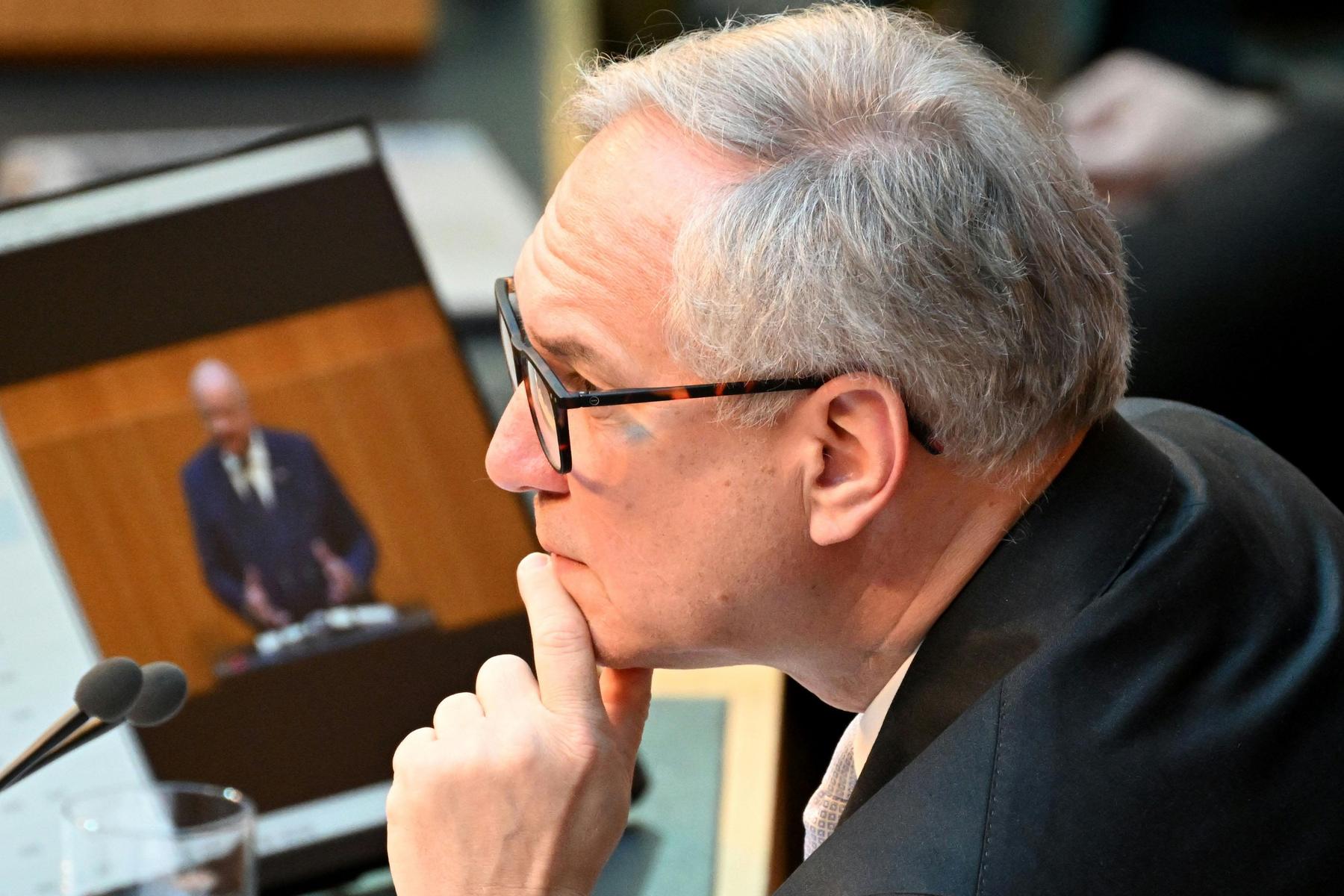 Nationalratspräsident: Nationalfonds: FPÖ-Rosenkranz kann ersetzt werden