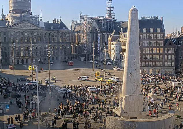 Mass stabbing leaves multiple wounded in Amsterdam