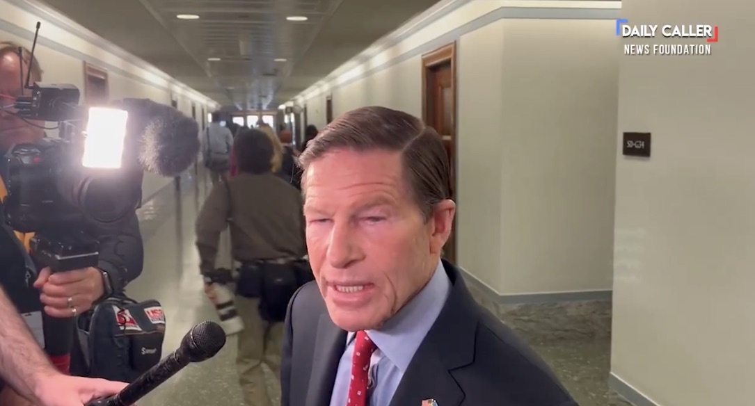 Democratic Senator Demands FBI Probe Into Signalgate: ‘There Was a ...