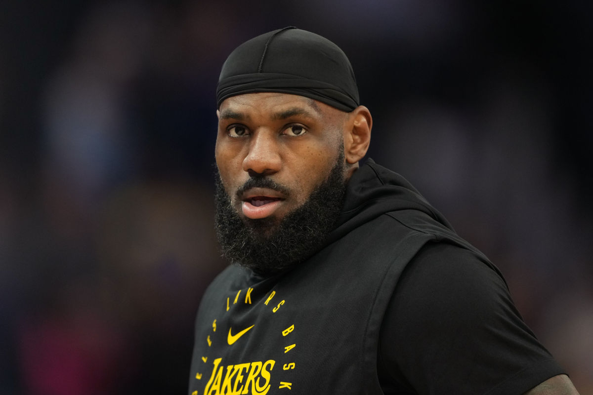 LeBron James Calling For Cop At Texas A&M Football Game To Be Suspended