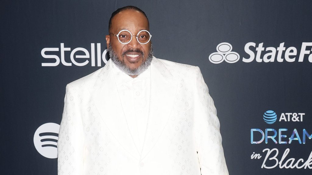 Marvin Sapp Instructs Ushers To Close Church Doors Until Congregation ...
