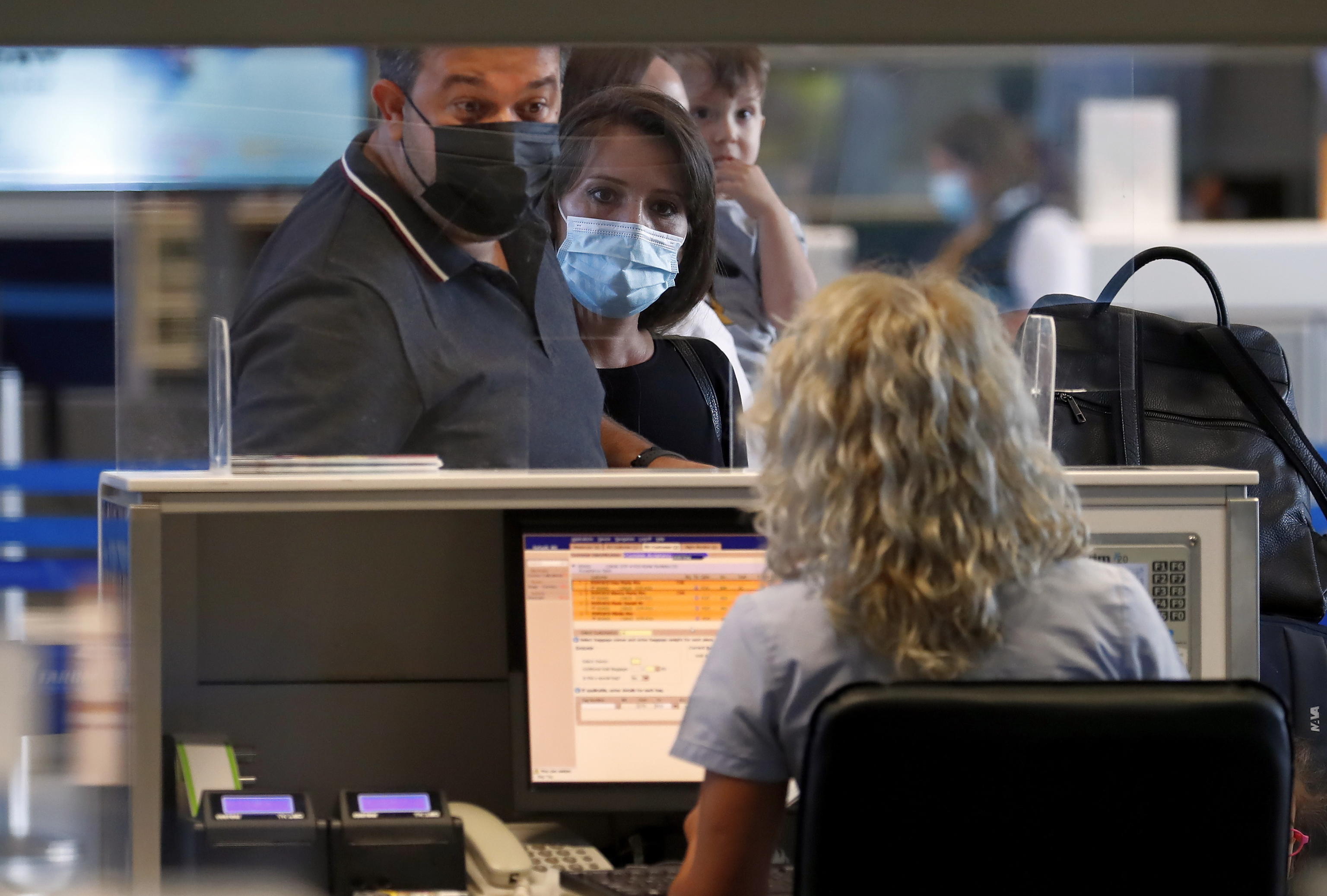 Code in Comune per la pausa caffè, sindaco toglie macchinette