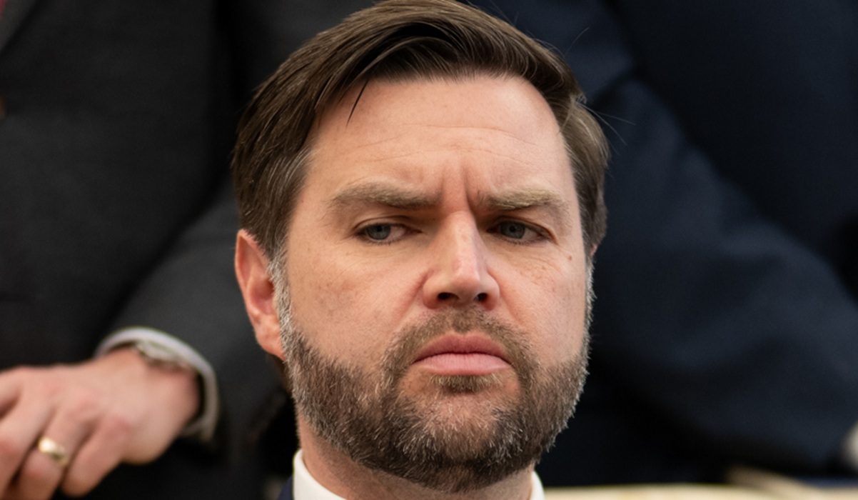 JD Vance Spins Greenland Visit Into Story About US Soldiers Fighting ...