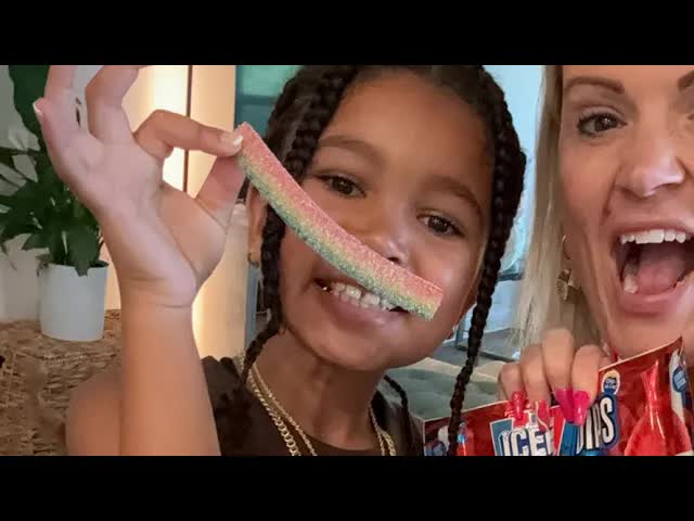 Icee & Heelys Unboxing: Kids' Shoe & Candy Collaboration Review