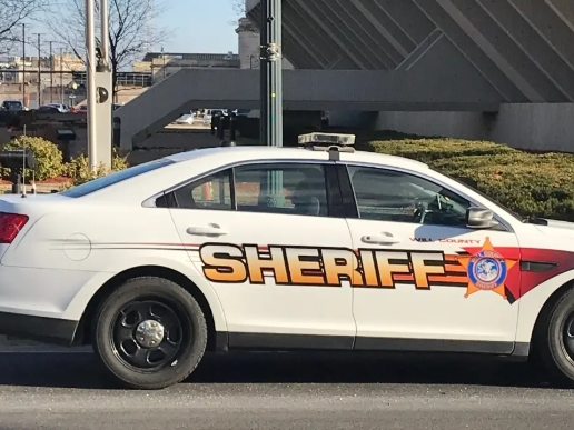 Raid In Elwood At Will County Sheriff's Employee's House: WJOL