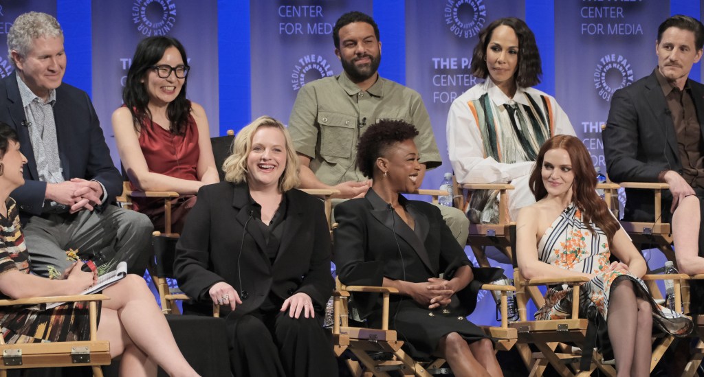 ‘The Handmaid's Tale' Cast and Producers on How They Wanted to End the ...