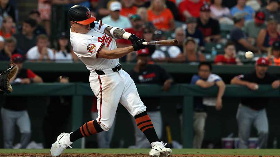 Tyler O'Neill continues historic run on MLB Opening Day