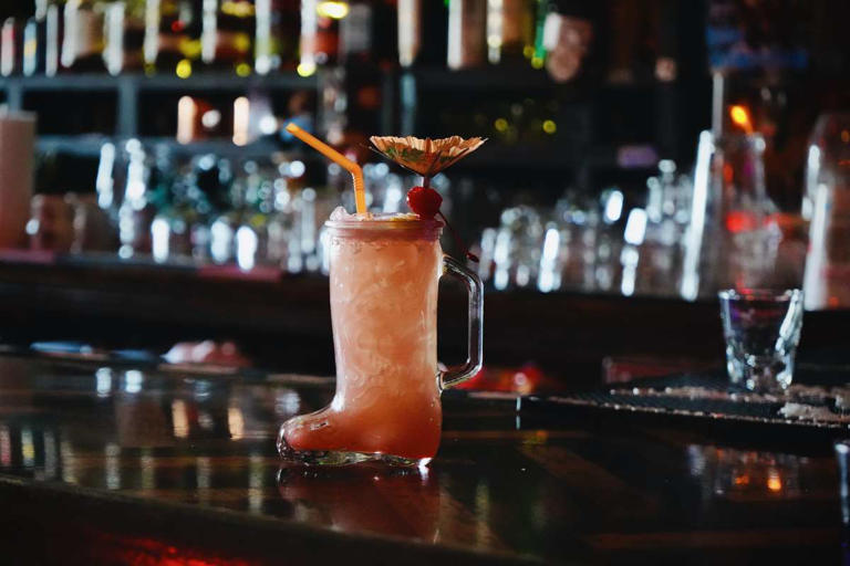 The Most Fun Bars In Nashville