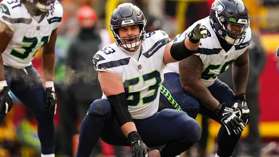 Former NFL star Austin Blythe to take over Williamsburg football program