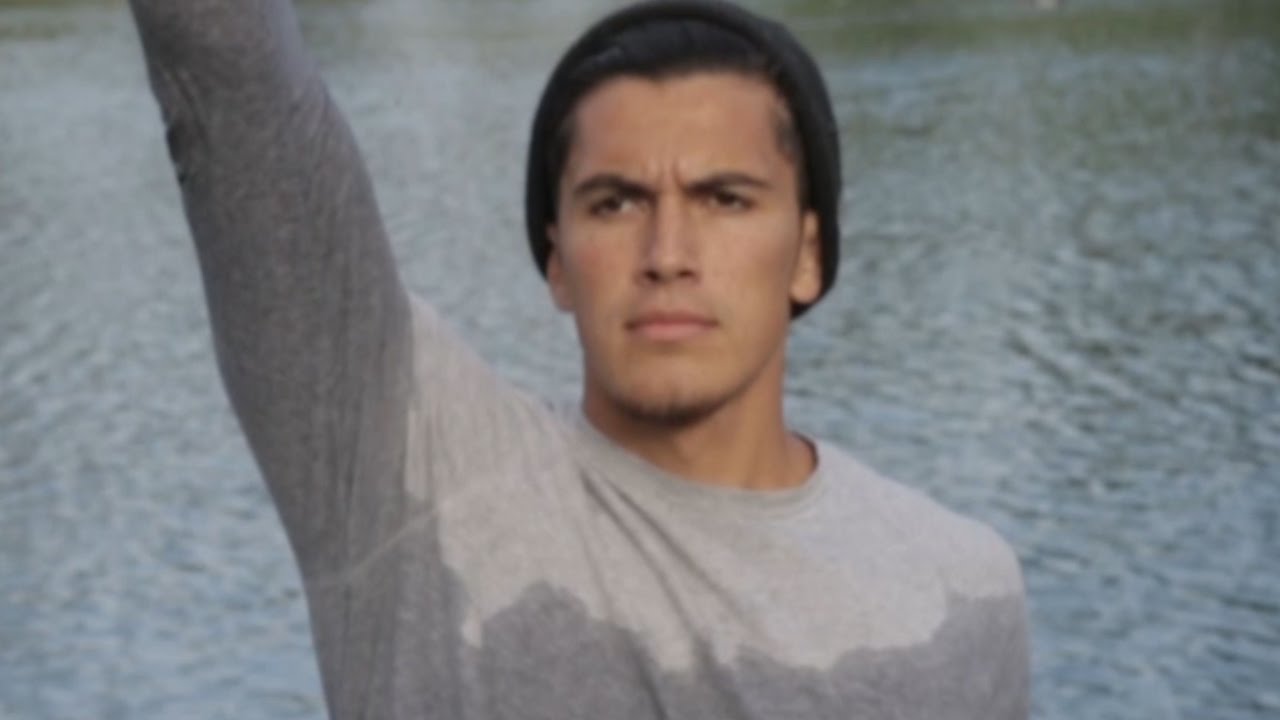 Watch How My Cat Transforms Into Free Willy