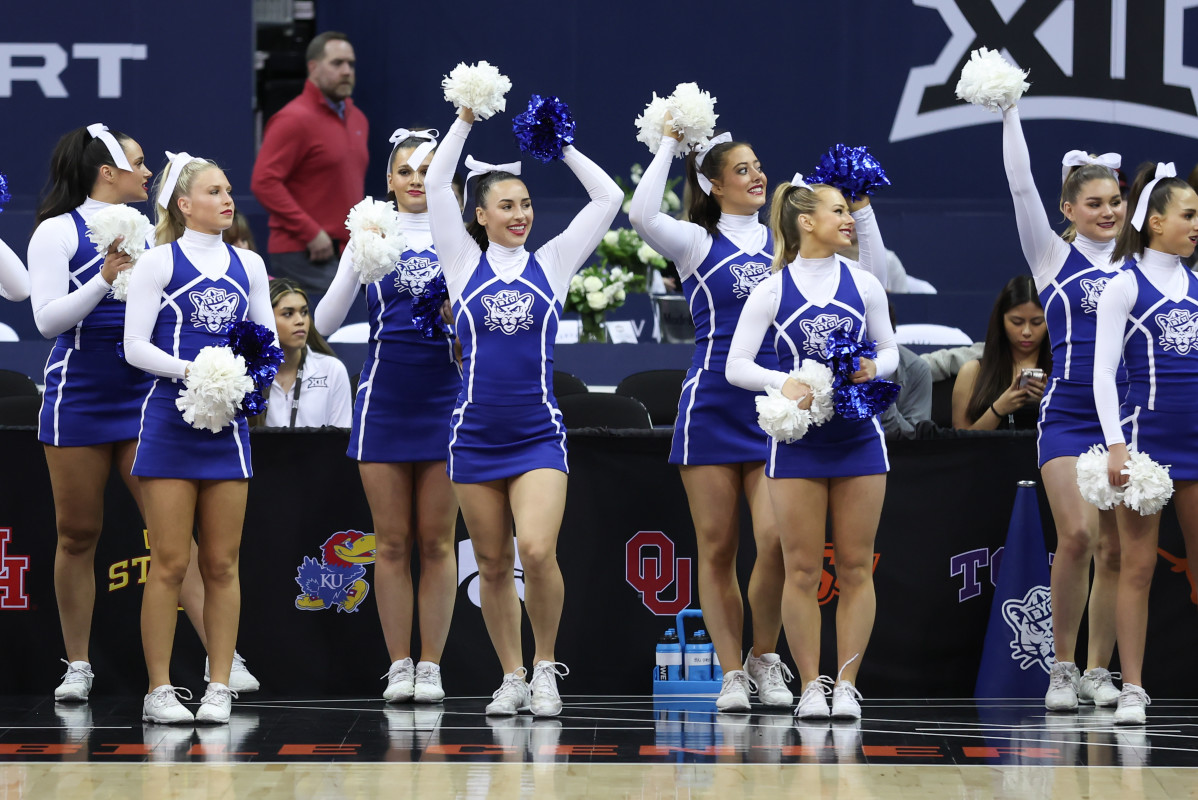 BYU Cheerleader Turns Heads With New Video Before Sweet 16