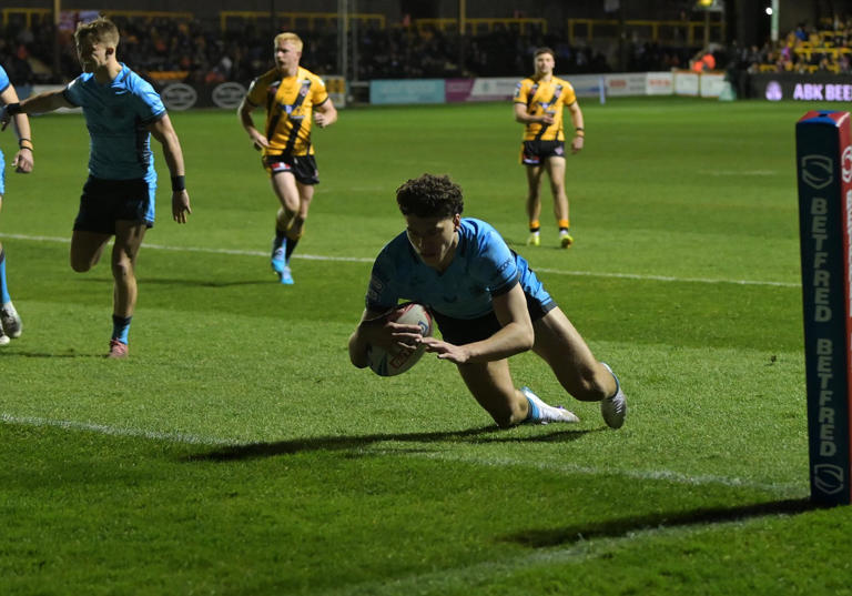 Castleford Tigers 14 Hull FC 24: Visitors show way for struggling hosts ...