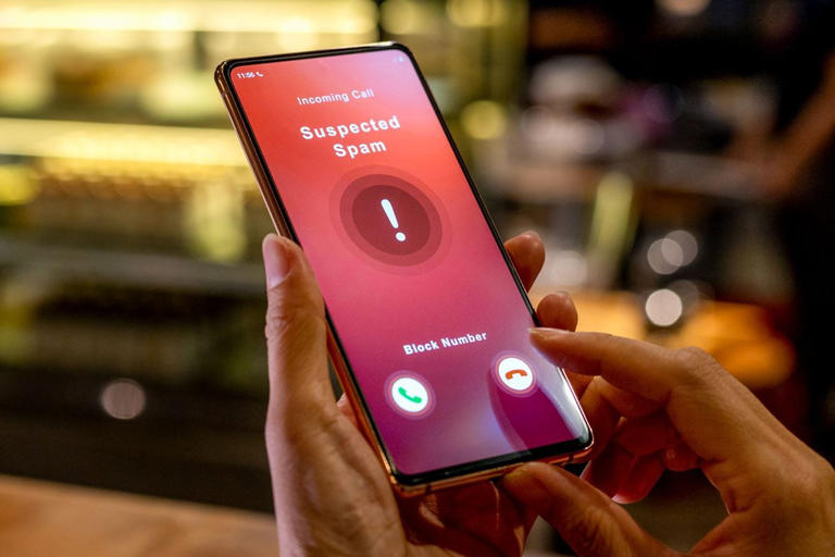 If You Hear This 4-Word Phrase When You Pick Up the Phone, Hang Up ...