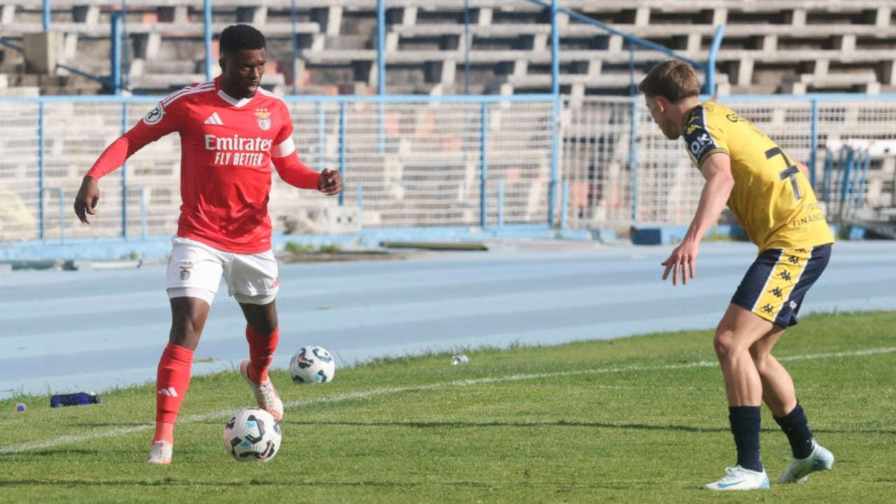 Filipe Cruz volta a jogar pelo Benfica 515 dias depois