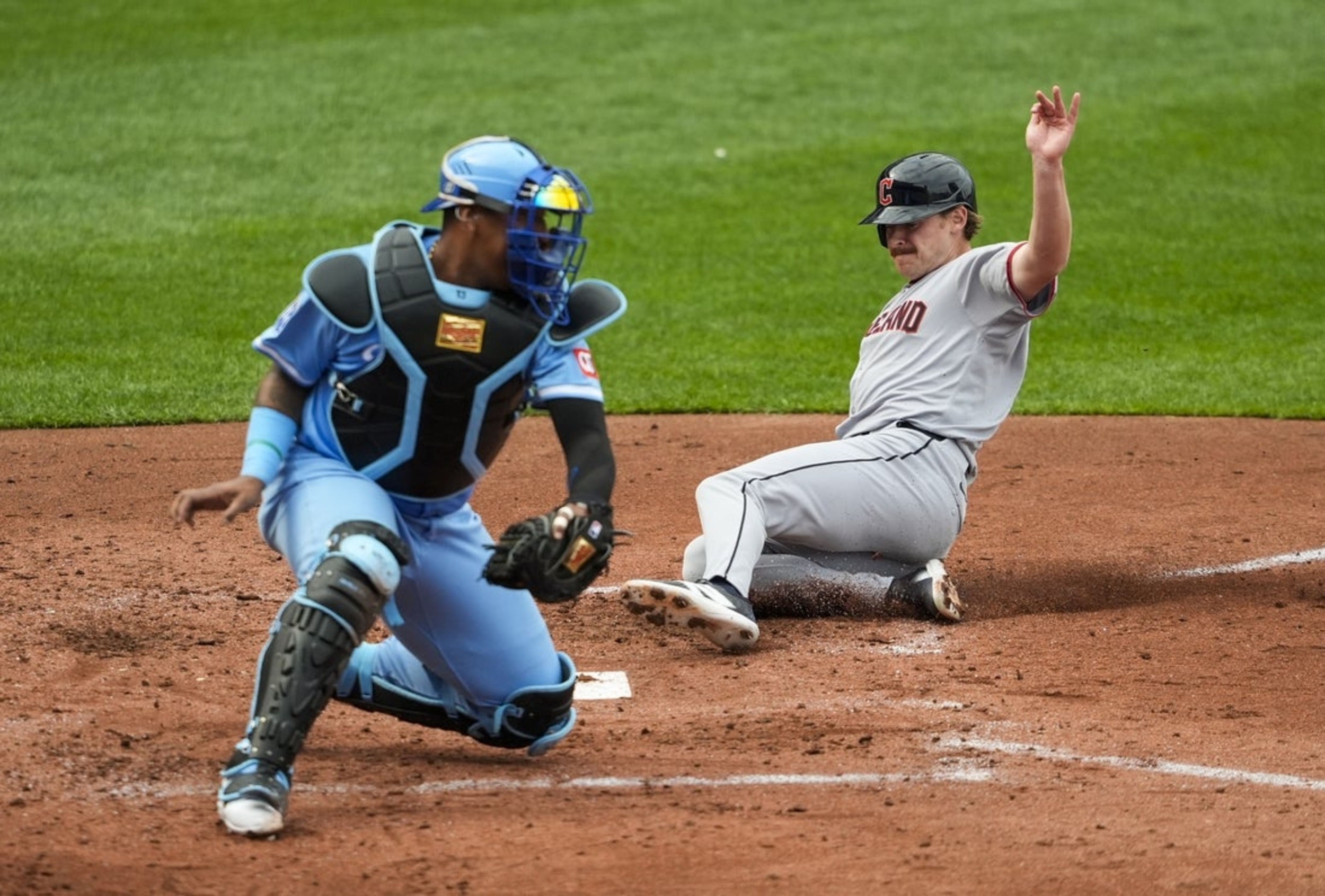 Kyle Manzardo stars as Guardians top Royals in 10 innings