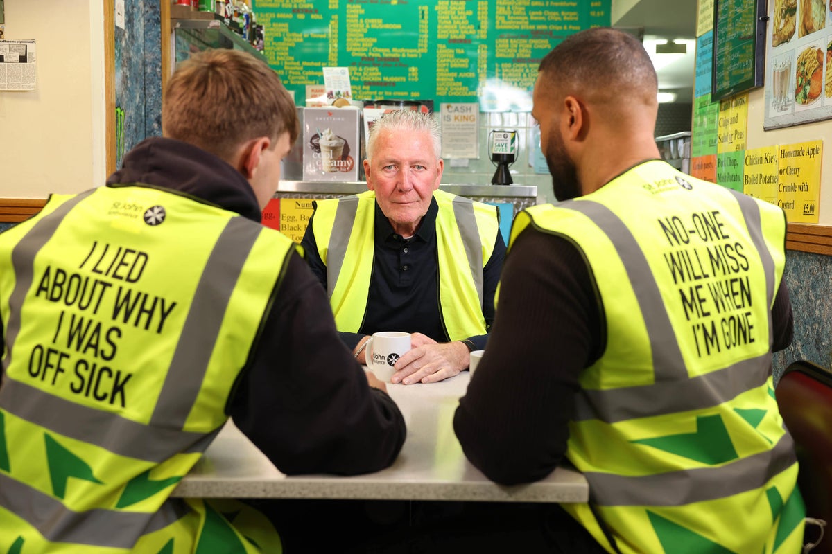 ‘Hi Vis Stress Vest’ encourages builders to open up about mental health