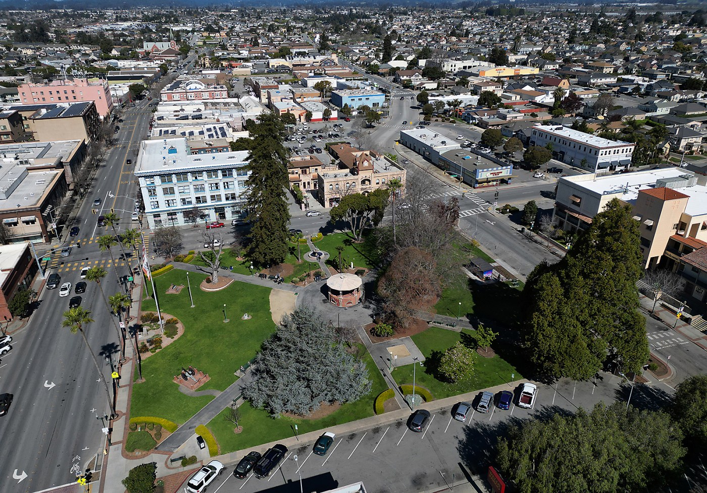 Watsonville seeks input on art designs for City Plaza stage