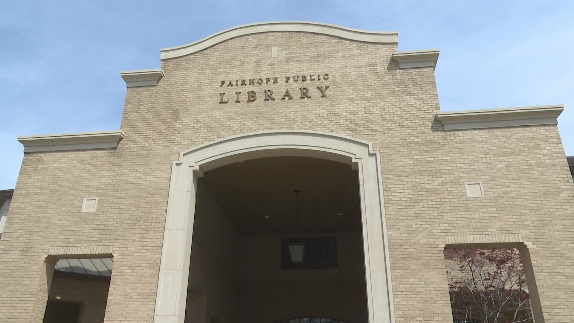 Fairhope Library moving to comply with Alabama Public Library Service ...