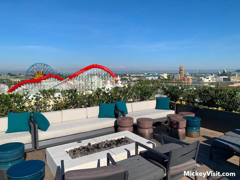 This Luxury Hotel Near Disneyland Has a New Rooftop Breakfast With Park ...