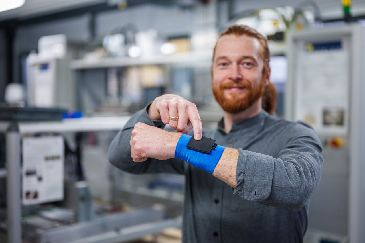 Smart textiles and surfaces: How lightweight elastomer films are ...