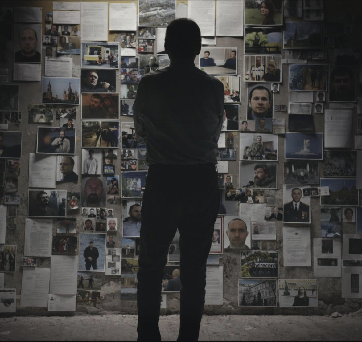 He Exposed Kremlin Assassins, Now Putin Wants Him Dead: ‘Antidote ...