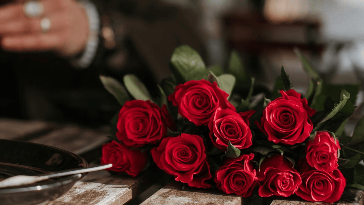 The Real Meaning of Dreaming About Red Roses