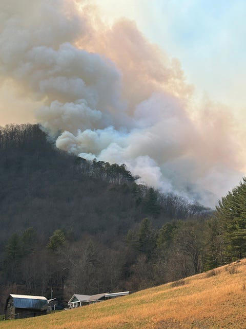 Western NC wildfire live updates: See the latest from around the region ...