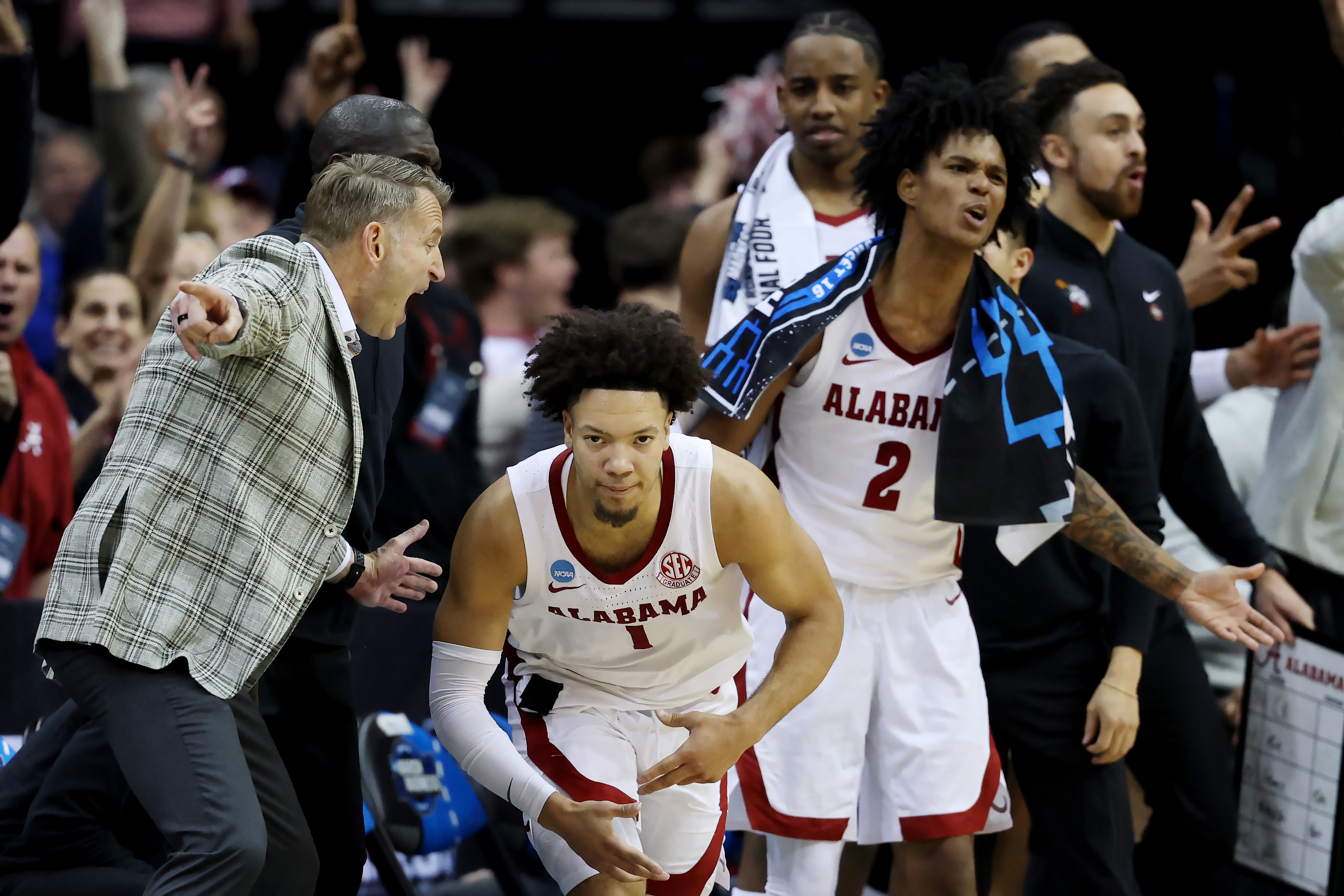 March Madness live updates, scores: Florida runing past Maryland ...