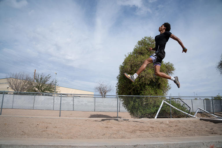 Arizona high school long jumper Elijah Soanes set to compete in ...