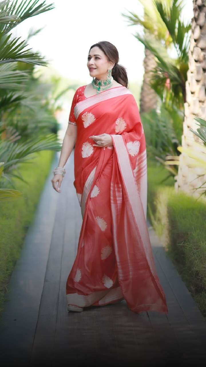 6 Beautiful Red Sarees For New Brides For First Navratri After Marriage