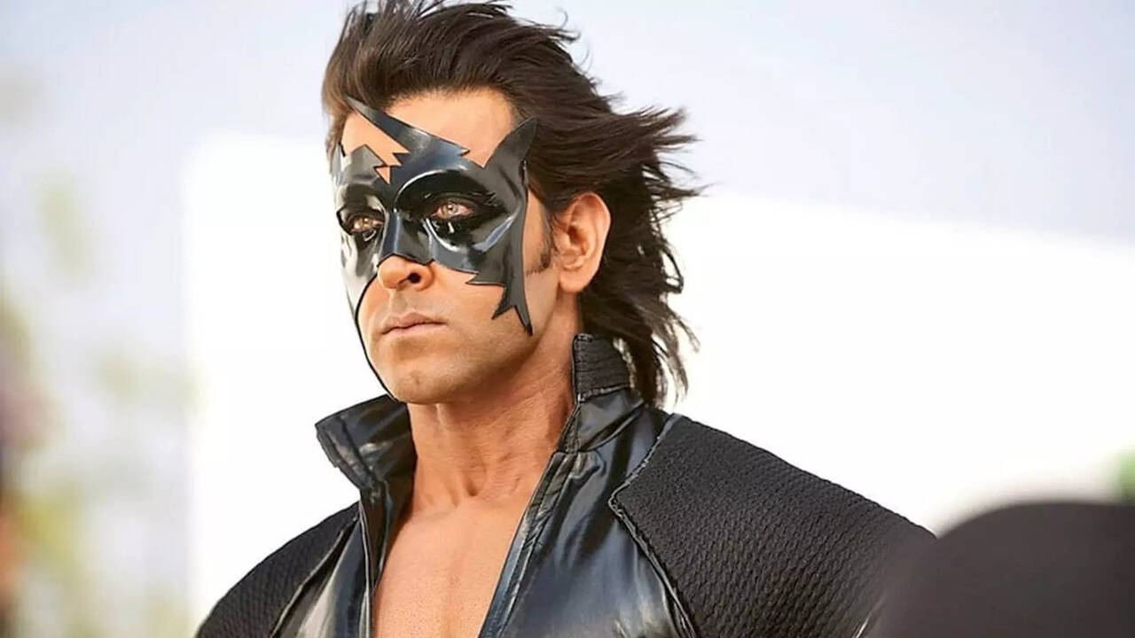 Krrish 4 BIG Update: Hrithik Roshan Turns Director, Rakesh Roshan ...