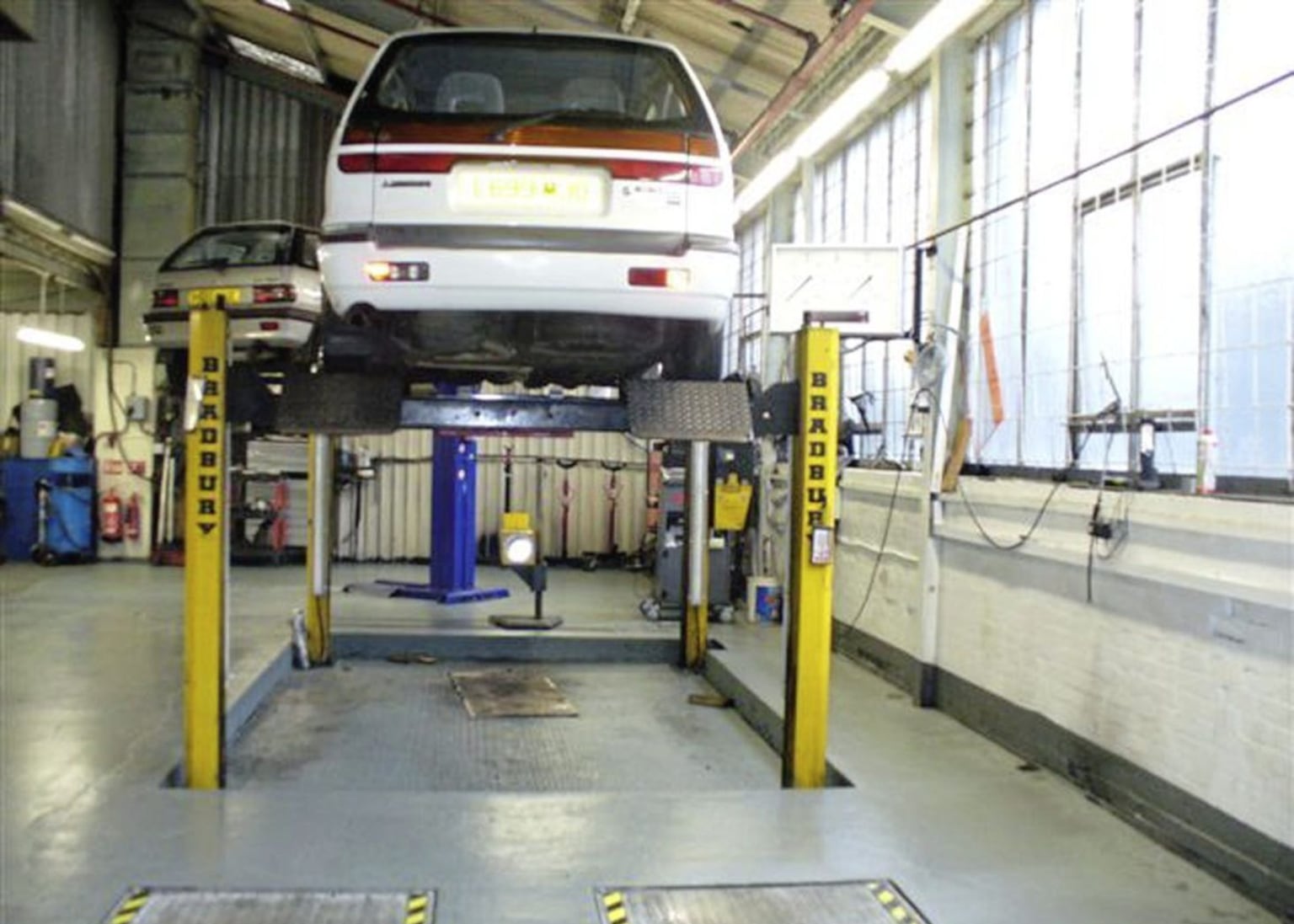 No move on vehicle testing lanes at new MOT centre until legal actions ...