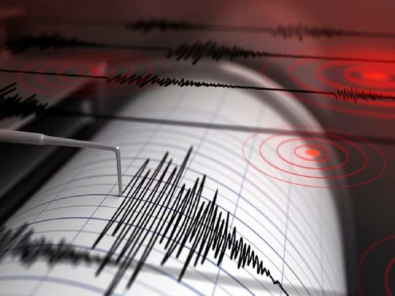Earthquake in Noida Ghaziabad: भूकंप के झटकों से कांपी नोएडा-गाजियाबाद ...