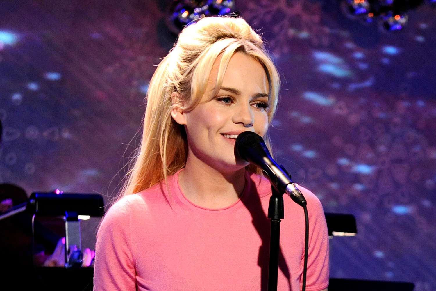 'Mercy' singer Duffy appears for the first time in over a decade ...