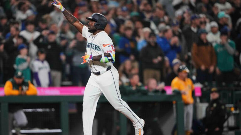 Randy Arozarena conecta cuadrangular que encamina la victoria de Mariners sobre Athletics