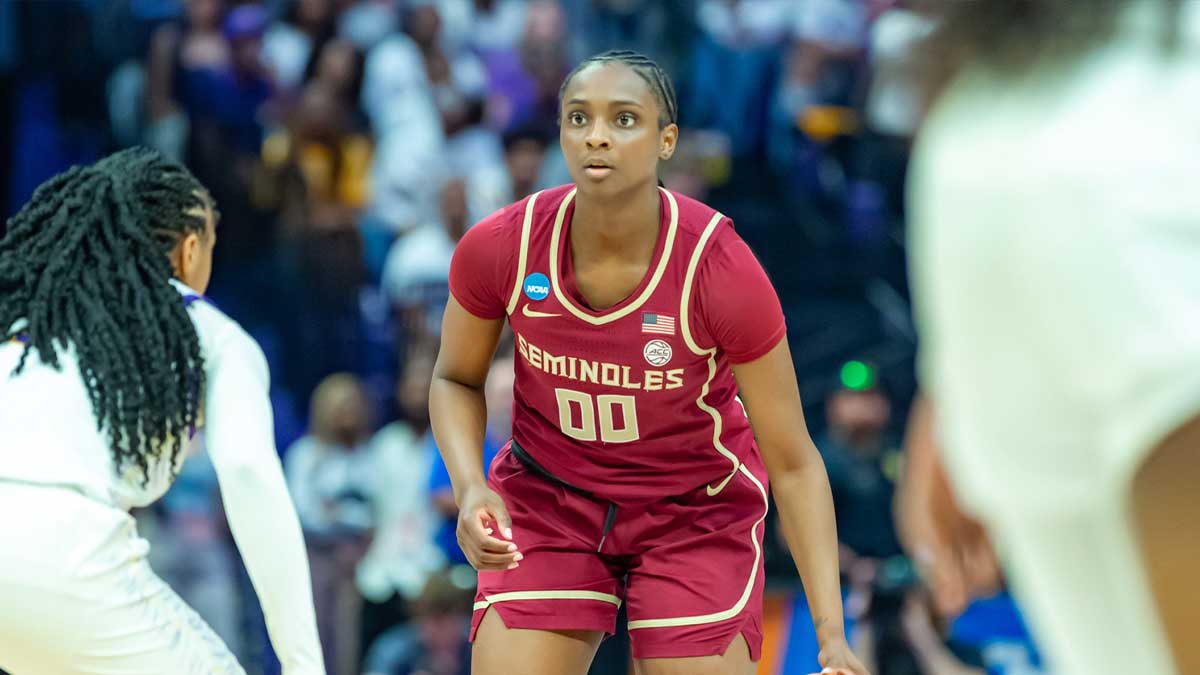 South Carolina star transfer Ta’Niya Latson leaves game with left leg ...
