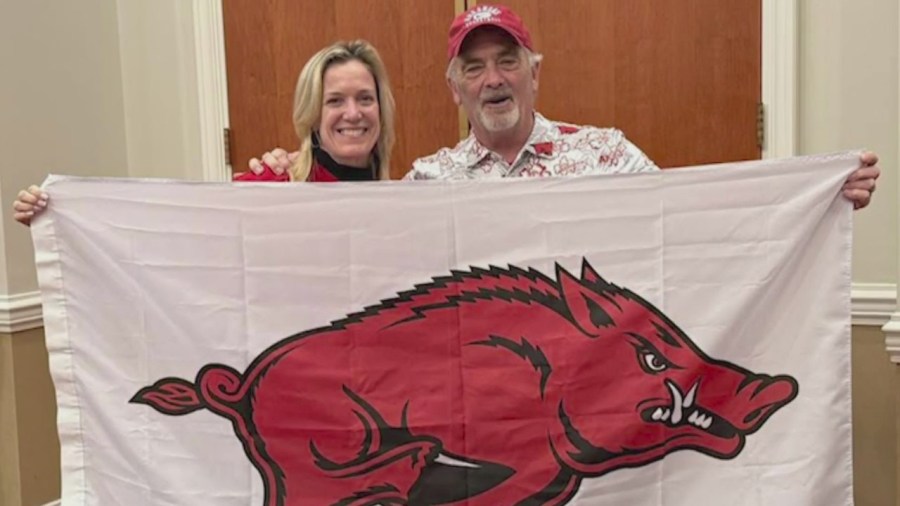 Delays not stopping one Hogs fan from getting to San Francisco for ...