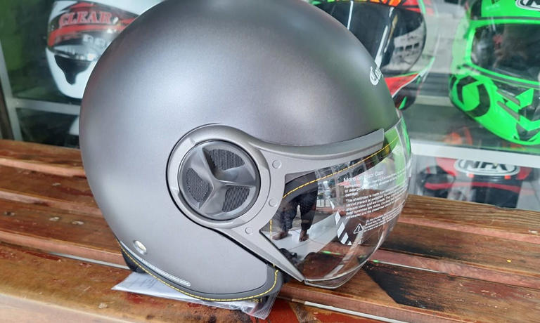 Cakep Dipakai Saat Lebaran, Segini Harga Helm Cargloss Hijab