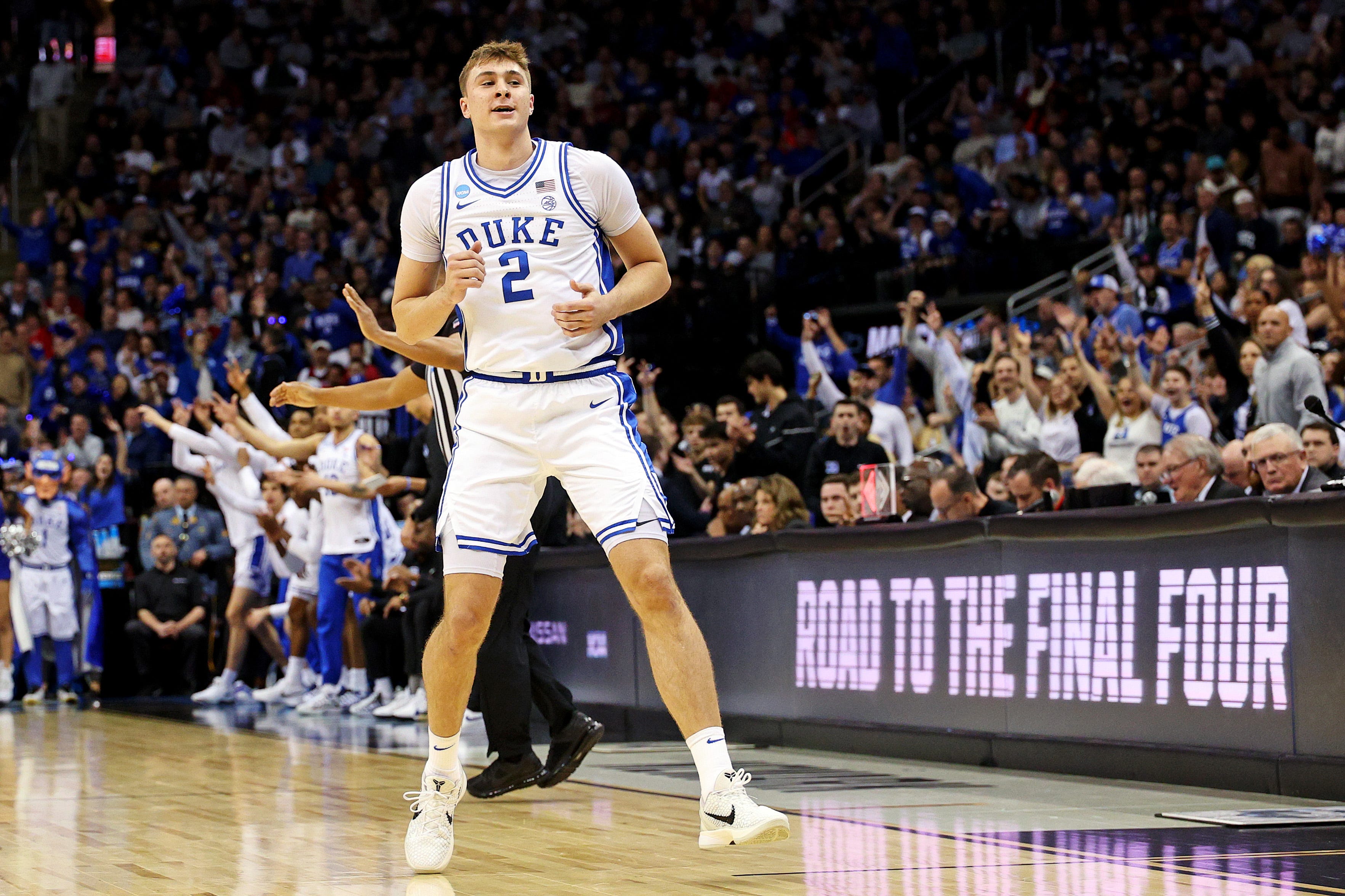 Duke vs Arizona score, highlights: Cooper Flagg, Blue Devils hold off ...